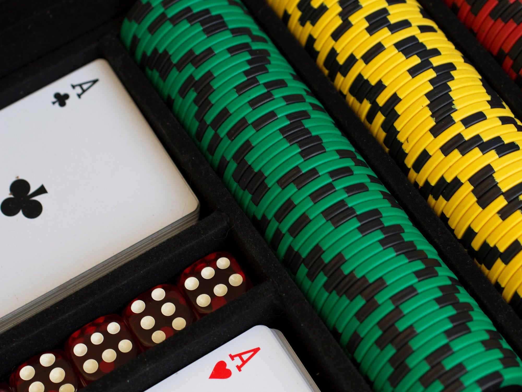 Aluminum Poker Cases Available In A Variety of Chip Capacities – Poker ...